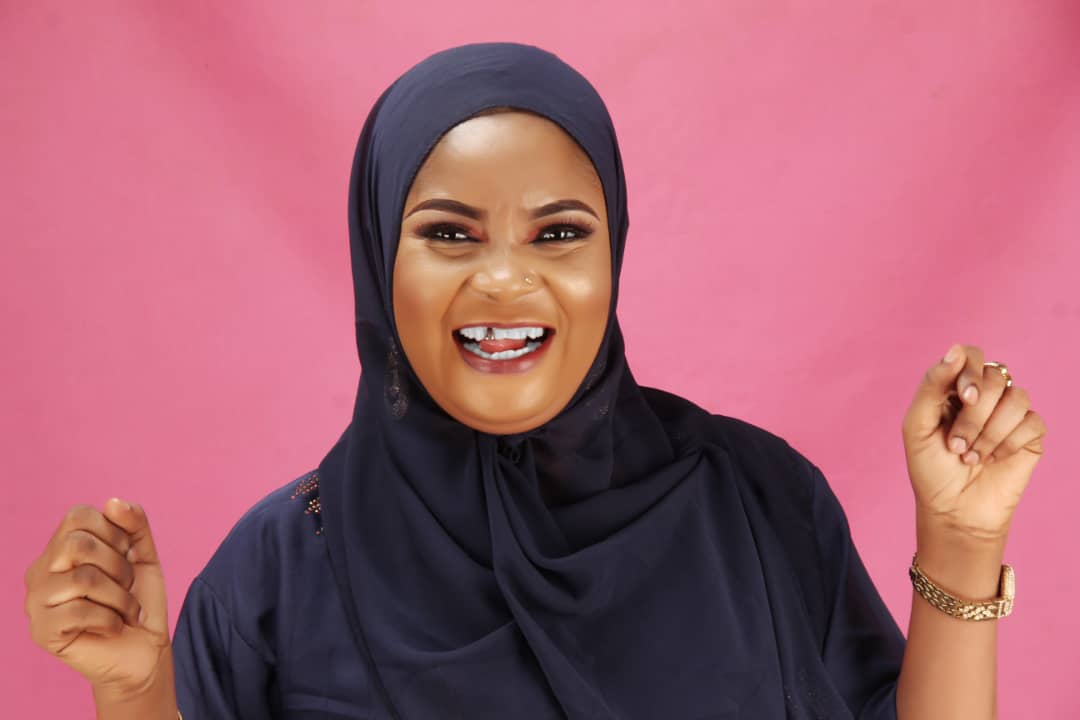 POPULAR FEMALE ISLAMIC SINGER, "AKOBI ESAN" SETS FOR NEW ALBUM